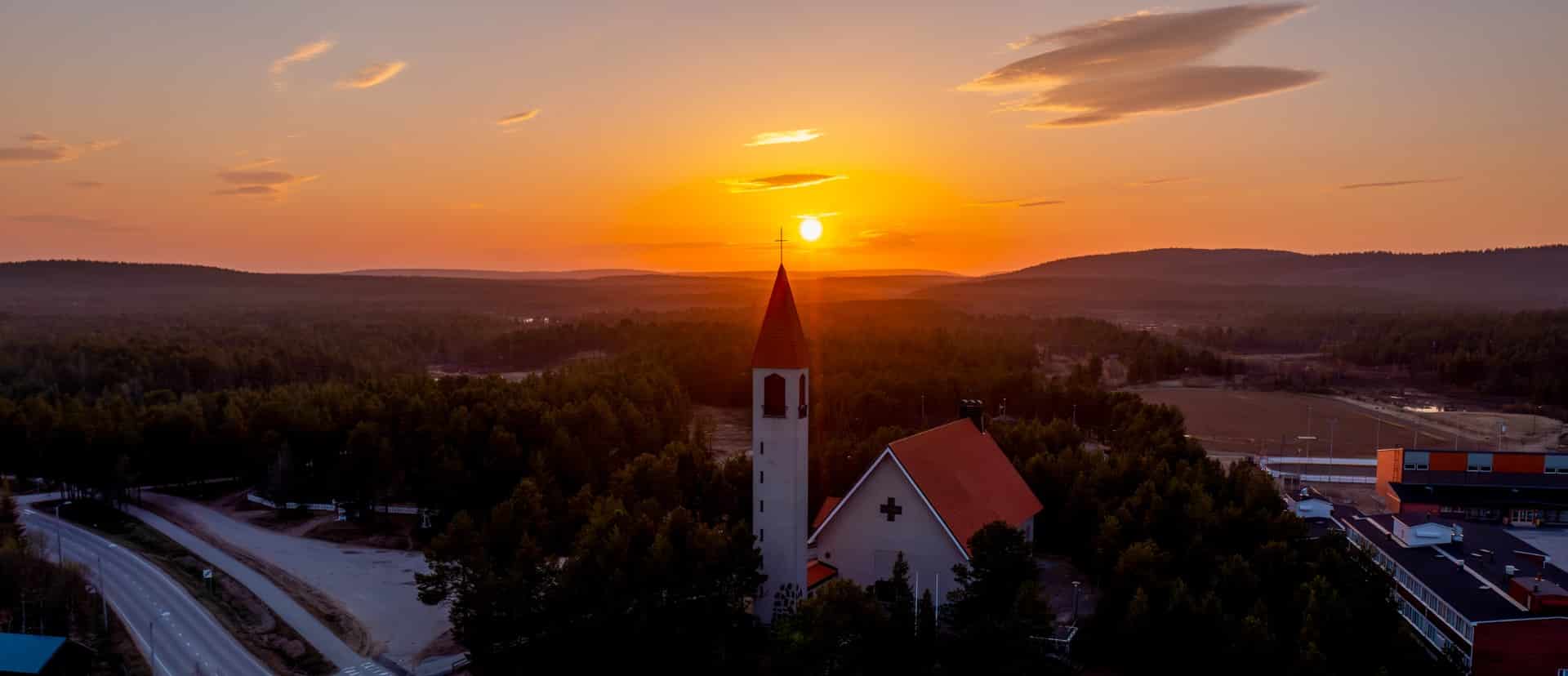 Ajankohtaista - Tiekirkot